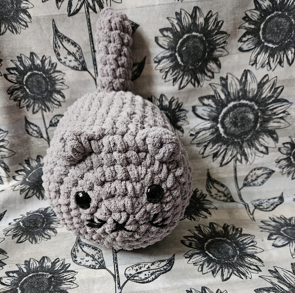 Hand Crafted | Toys | Gray Chunky Crochet Loaf Cat Amigurumi Plushie ...